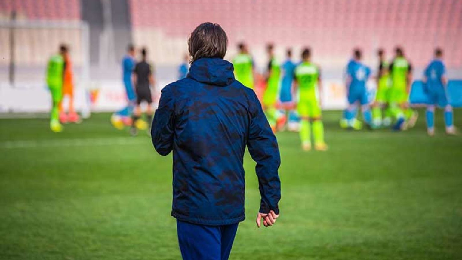 What Qualifications Do I Need to Be a Football Scout? | AnalyiSport